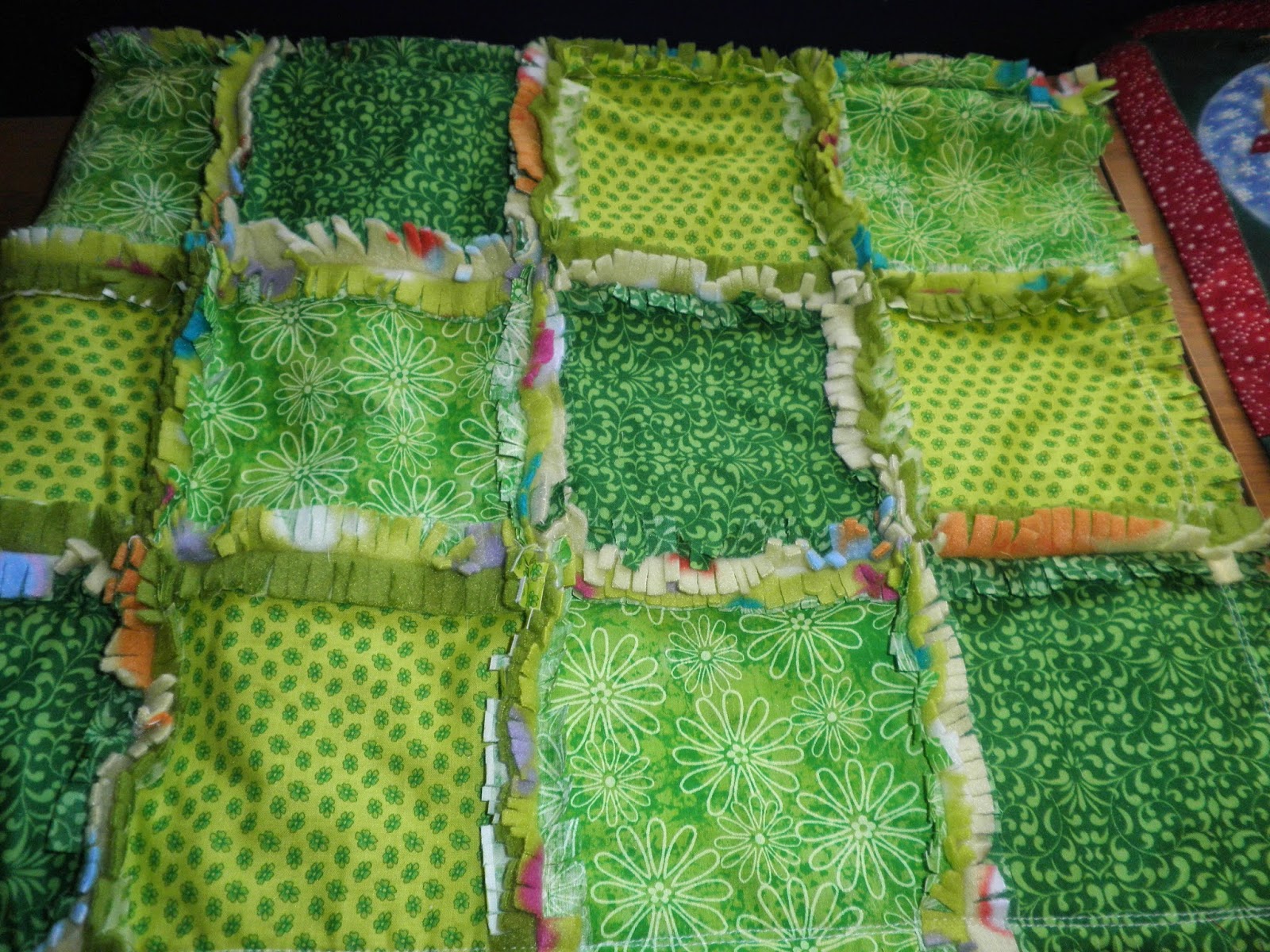 Crafts by Erlina: Frayed Seams Baby Blanket