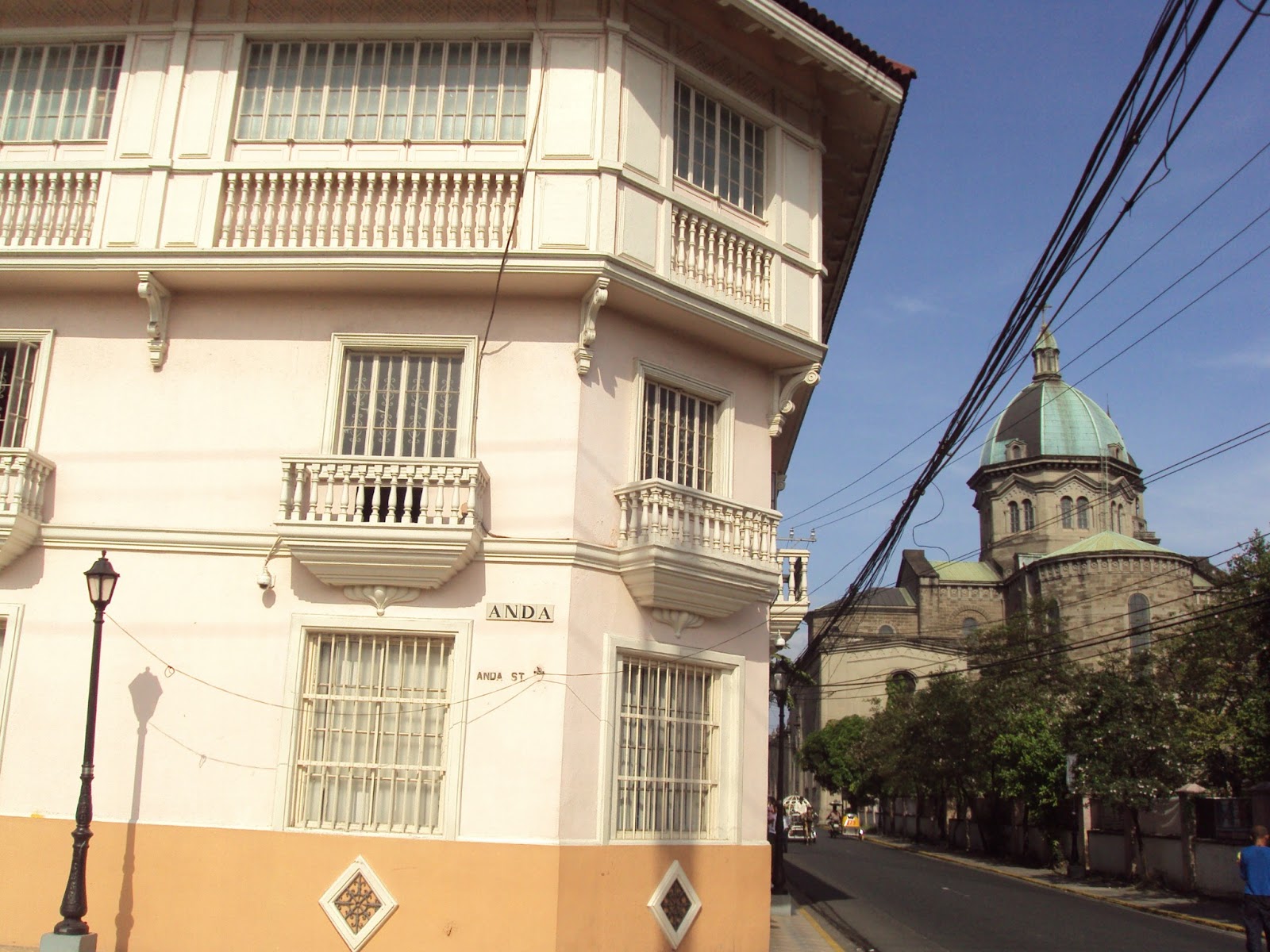 The Navigator: Manila - Within Walls