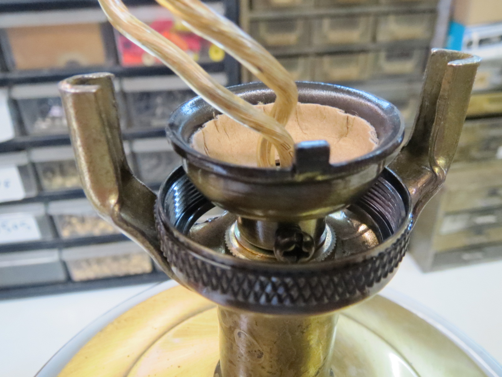 Lamp Parts and Repair | Lamp Doctor: Ceramic Table Lamp Socket Replacement