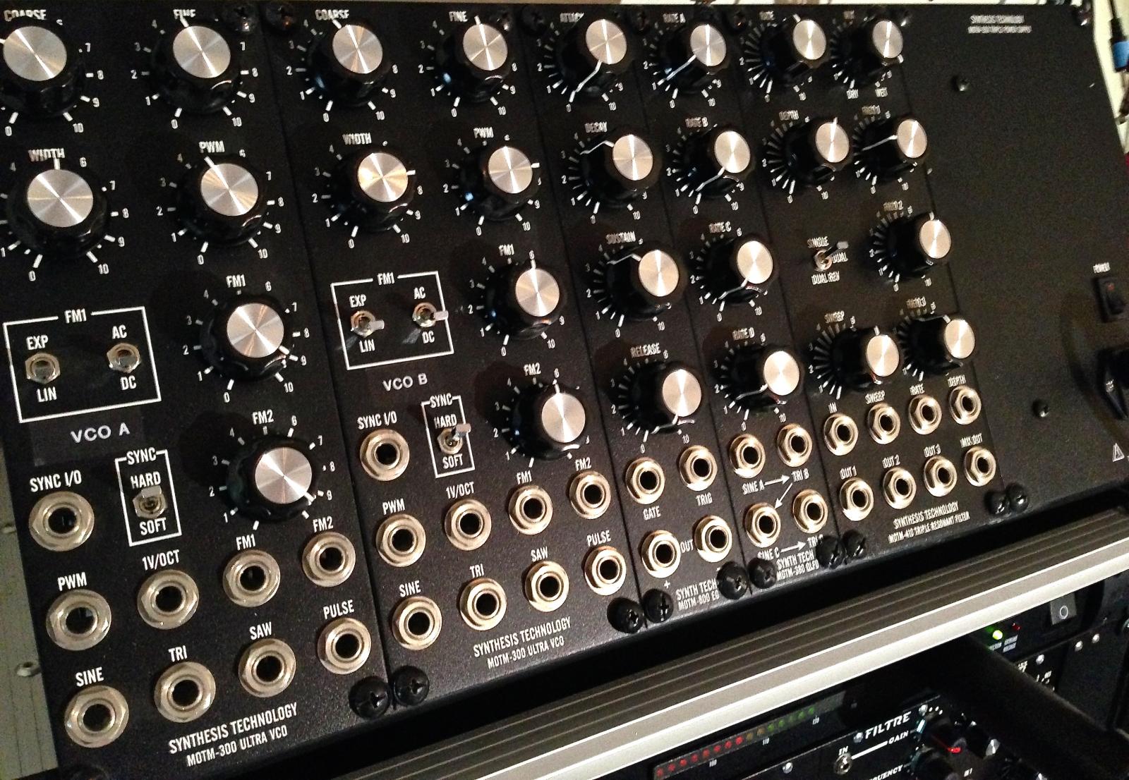 MATRIXSYNTH: BLACET MOTM MODULAR SYNTHESIZER
