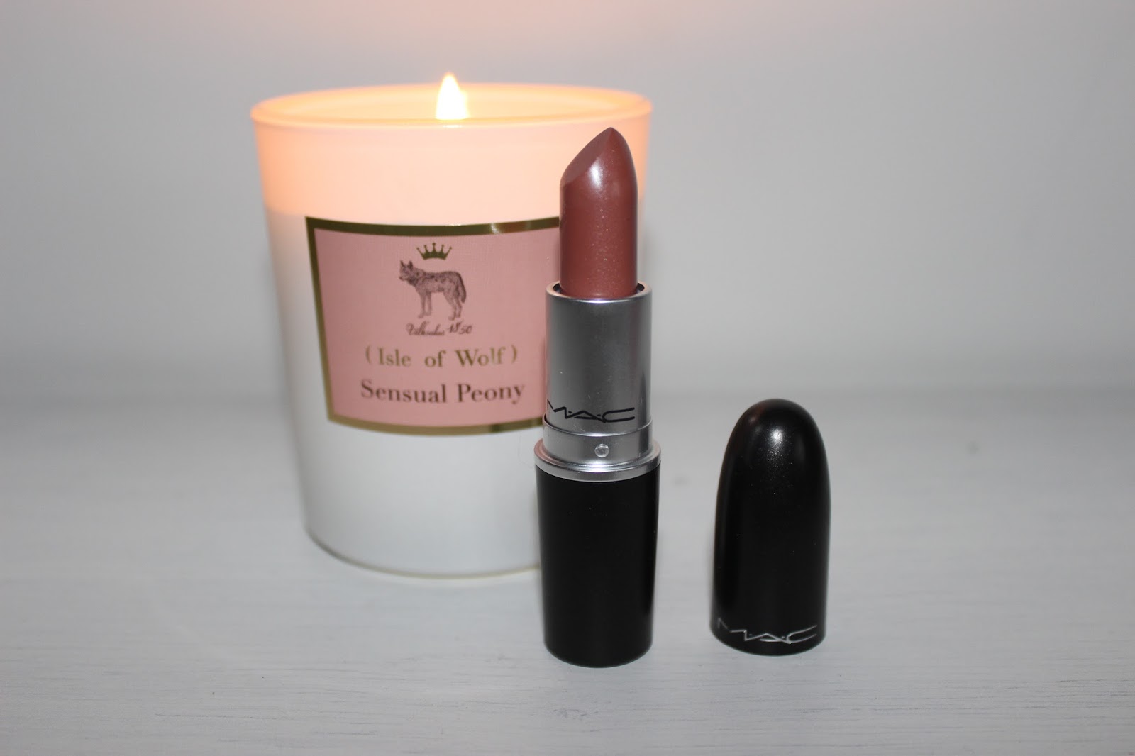 Mac MidiMauve Lipstick and lip liner | Olivia Mulhearn