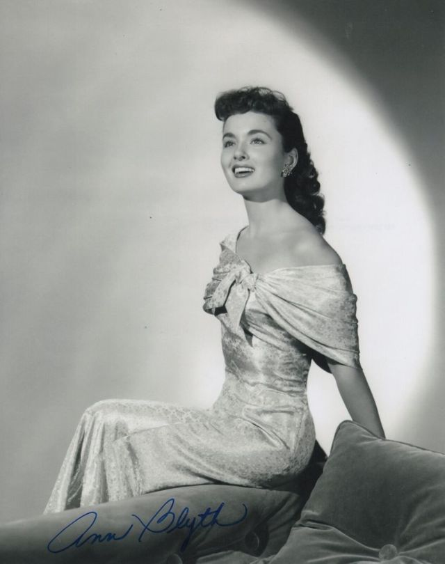 40 Glamorous Photos of Ann Blyth in the 1940s and ’50s ~ Vintage Everyday