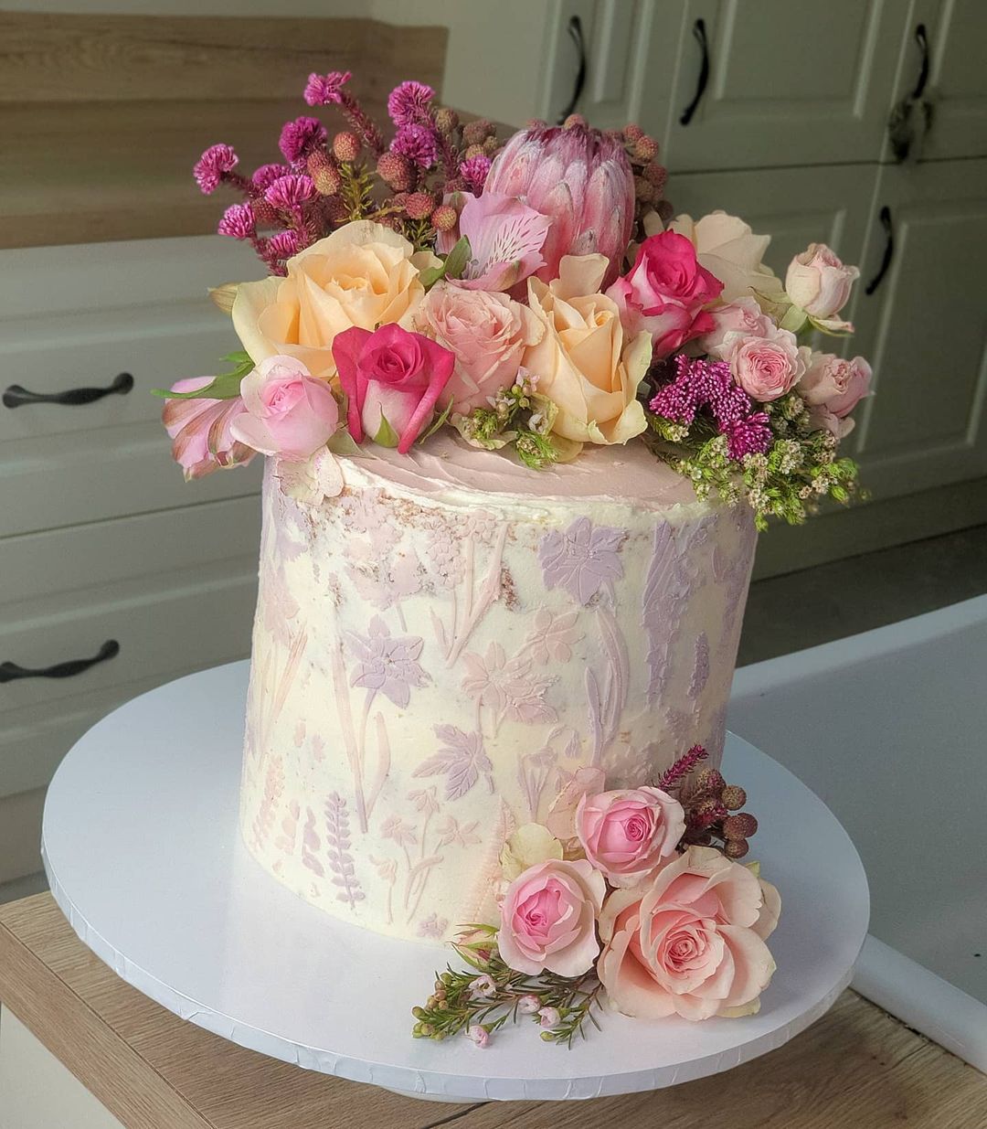 Celebrate this Women's Day with some delectable cakes: 40 Women's Day ...