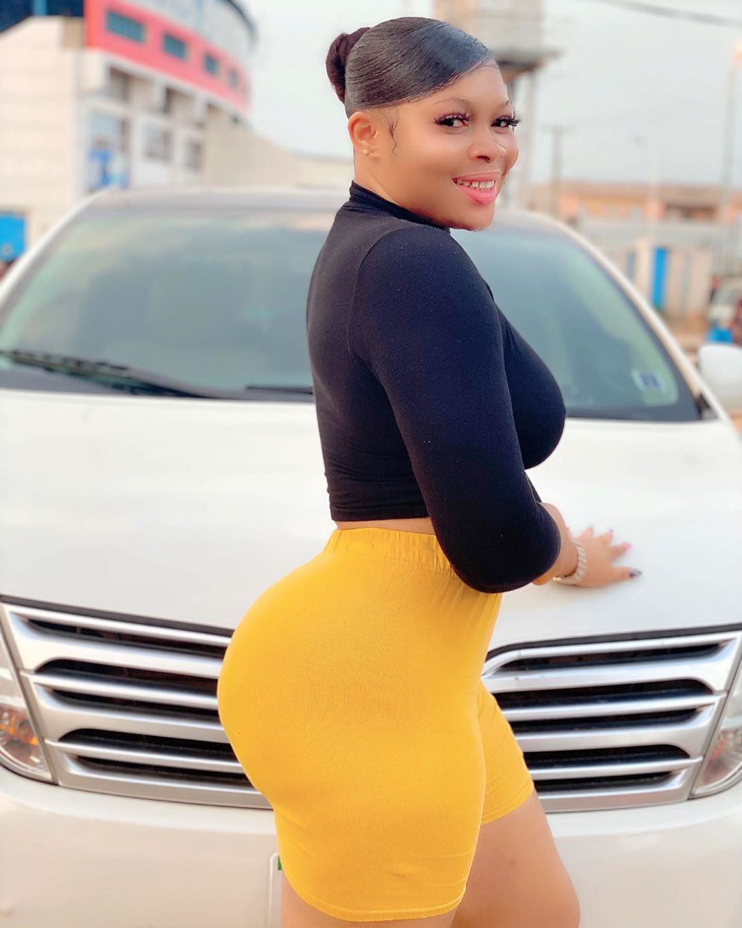 Gina Kings (Chinwe Eze) Nollywood actress