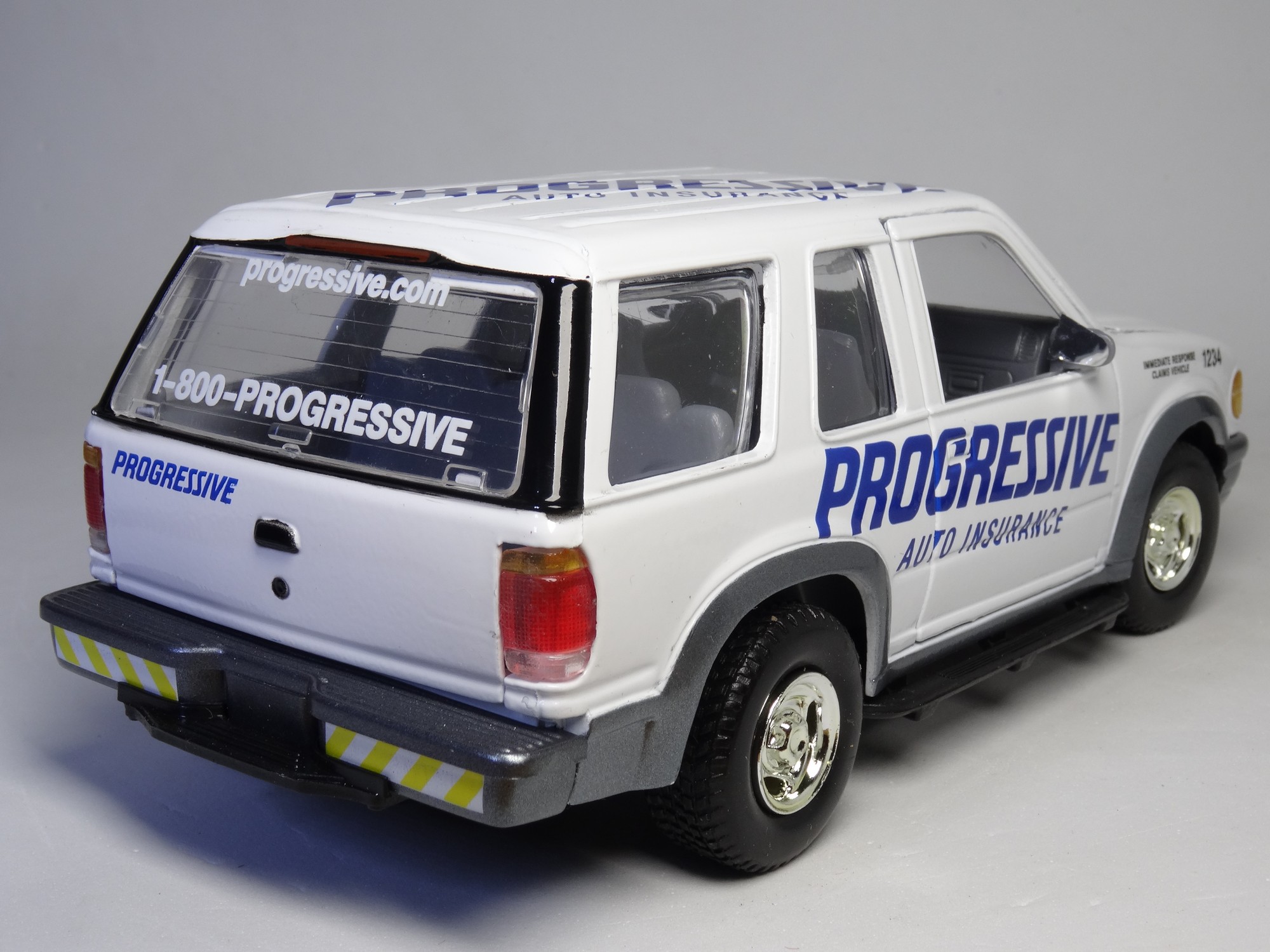 Modelli diecast 1:24 e dintorni: Progressive immediate response vehicles