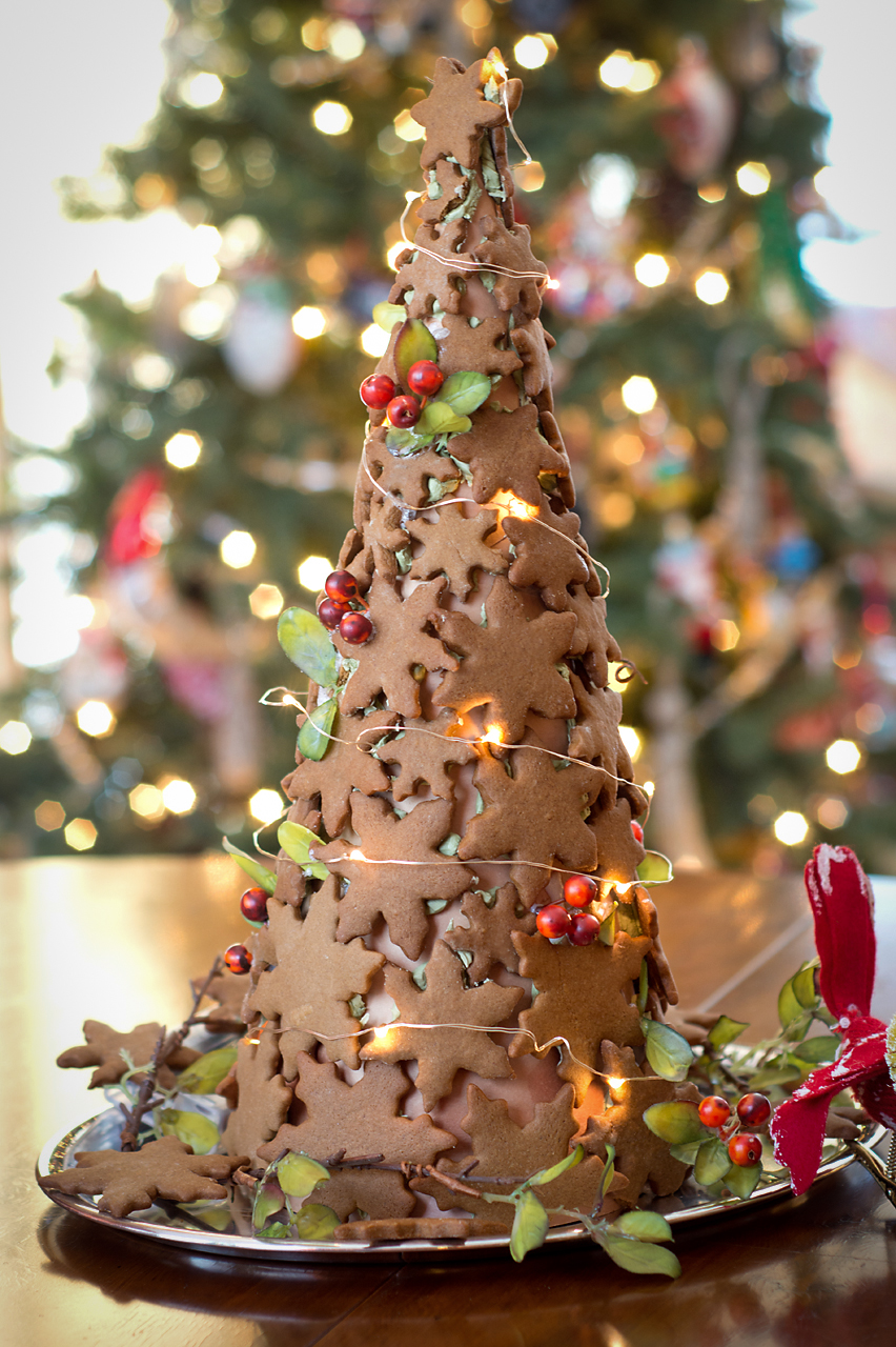 Savoring Time in the Kitchen: Christmas Gingerbread Tree