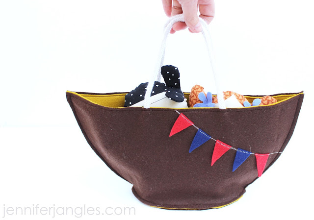 Jennifer Jangles Blog: Easy Felt Pirate Ship Bag Pattern