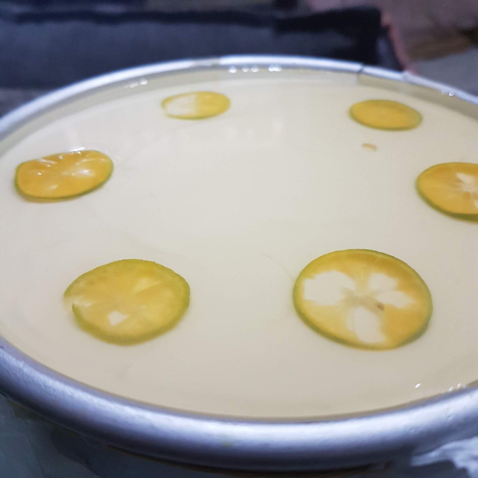 [Recipe] No-bake Calamansi Cheesecake on a Calamansi cake base and ...