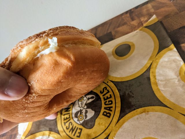 Review: Einstein Bros. - Churro Party Bagel