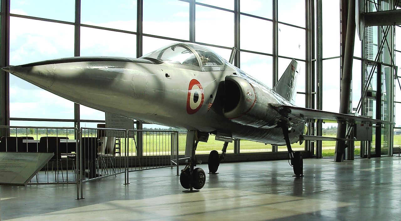 No Barrel Rolls: Hispano-Aviación/Helwan HA-300 - El último caza de ...