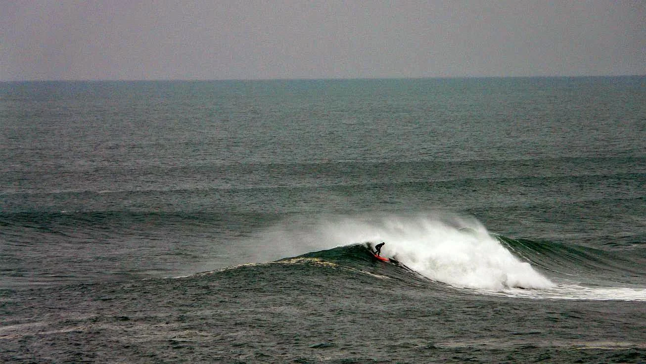 Una ola en Meñakoz