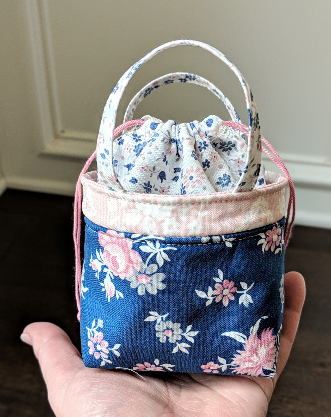 Fabric Mutt: Mini Majestic Easter Gift Basket