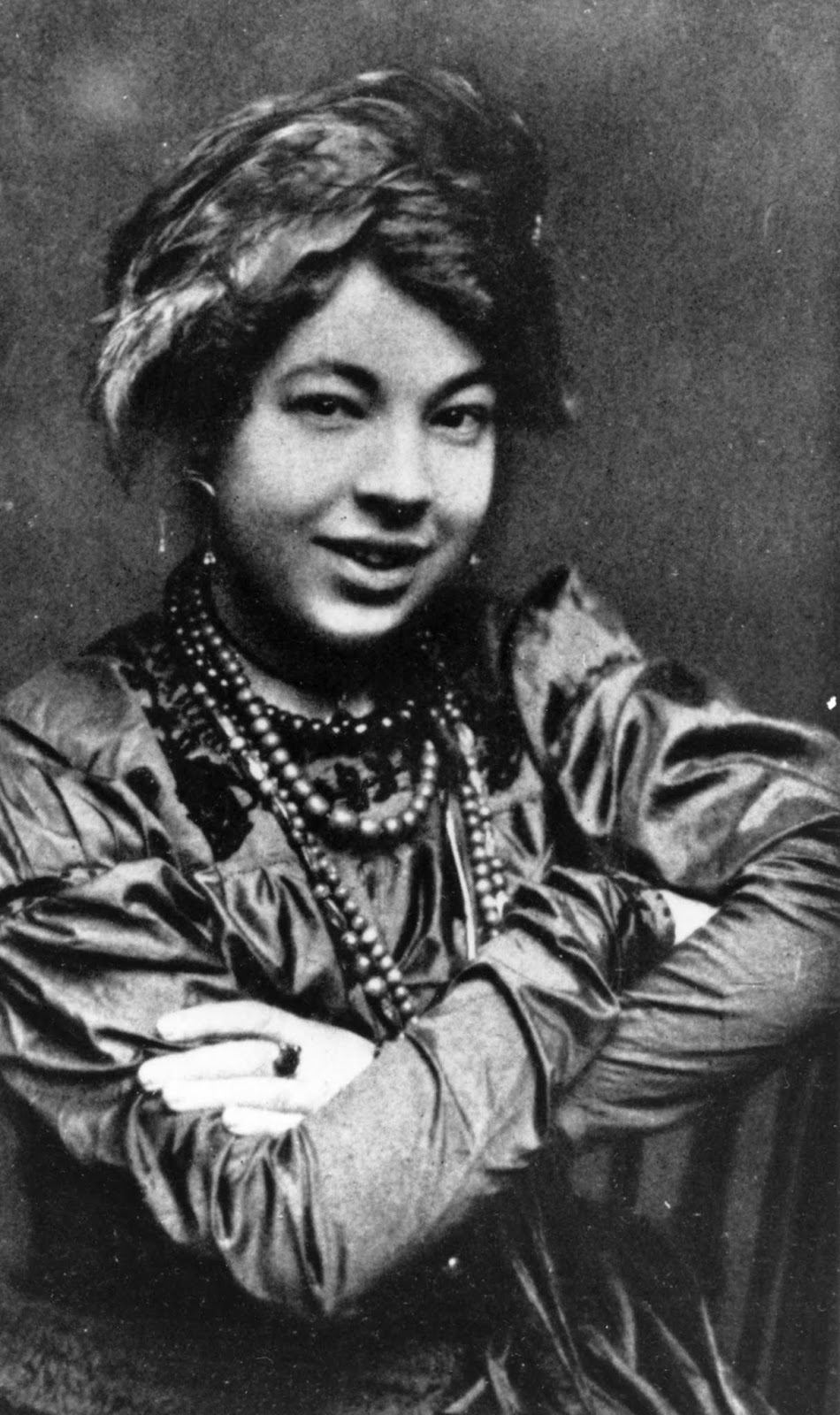 The Story of Pamela Colman Smith, the Queen of the Tarot ~ Vintage Everyday