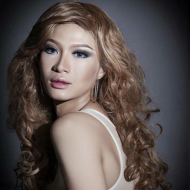 Nan Wai Wai Tun - Topless Blond Girl Poses ~ Myanmar Model Girls Photos