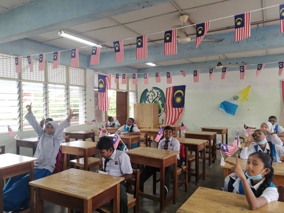 LAMAN BLOG SMK PRAI - PEA 0001: HIASAN KELAS MERDEKA - SMK PRAI 2020