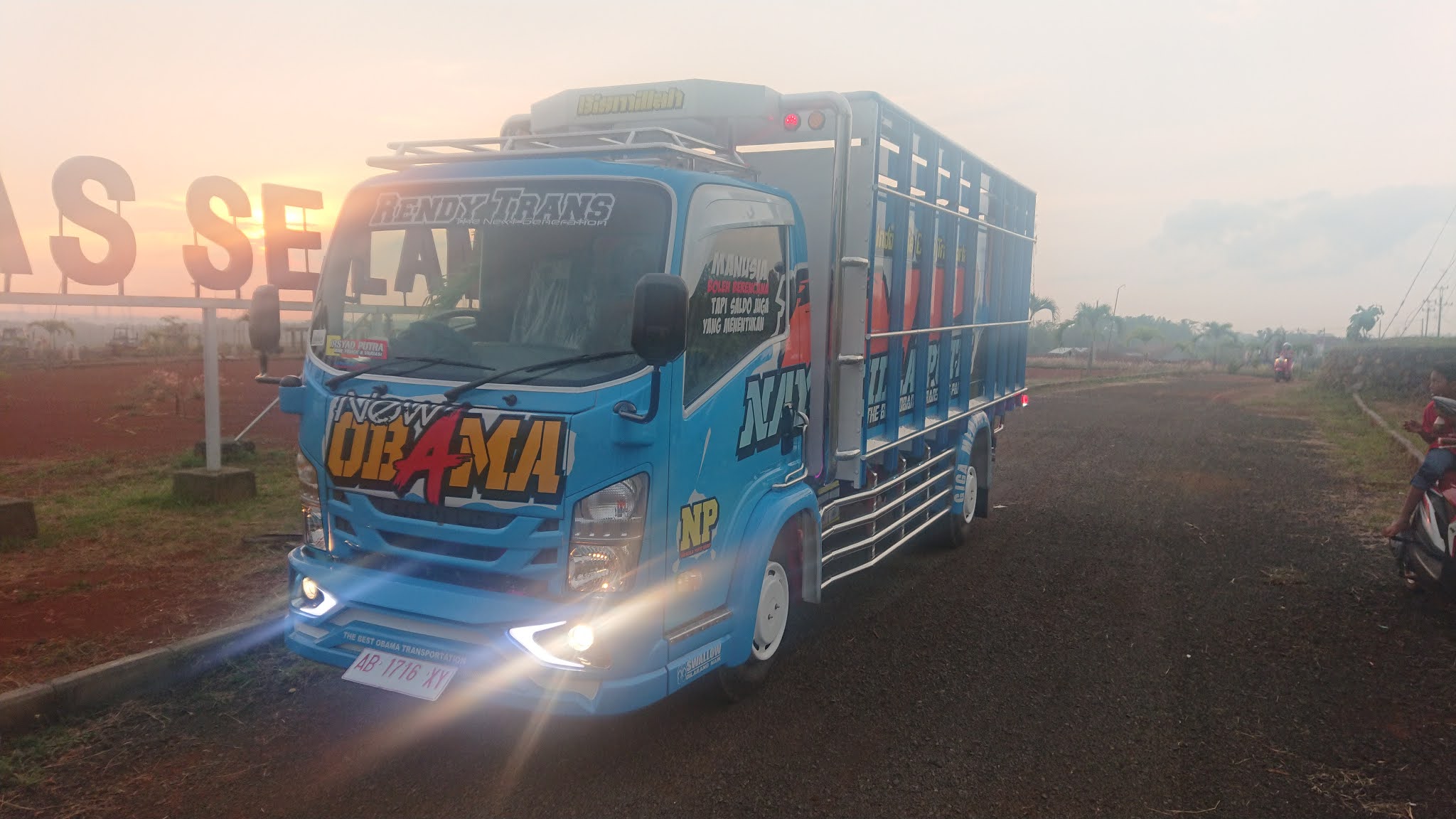 Bak Truk dan Variasi Isuzu Elf NMR71 Giga Memang Menggoga New Obama ...