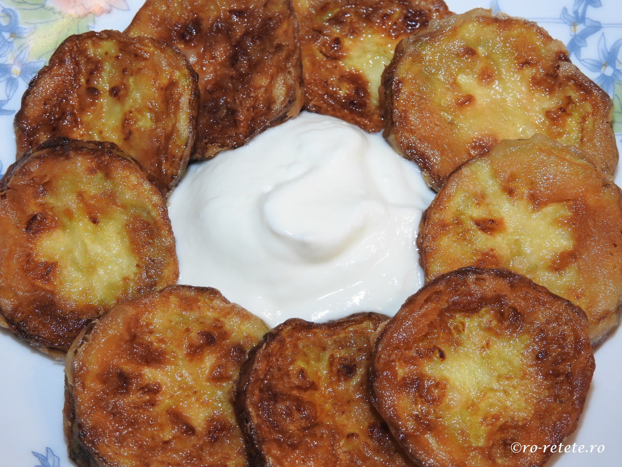 Dovlecei prajiti reteta | RO-Retete.ro