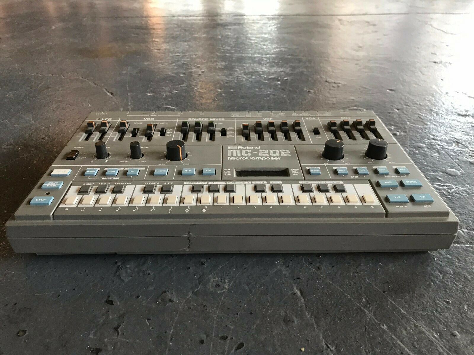 MATRIXSYNTH: ROLAND MC-202