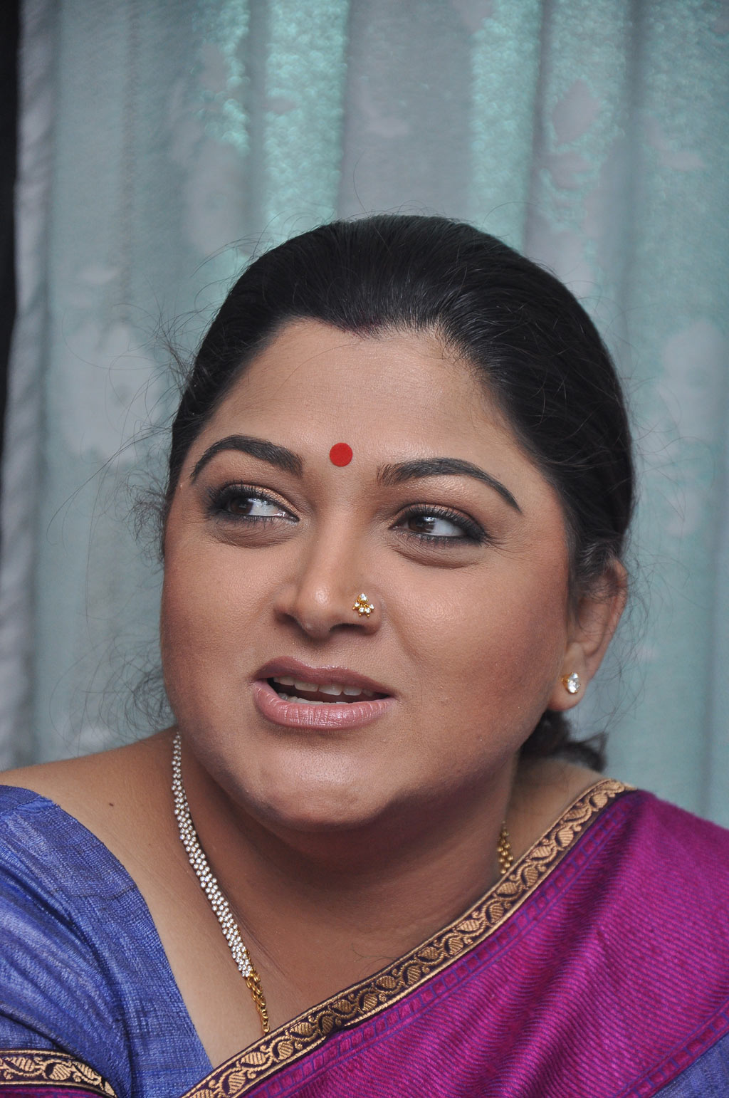 Kushboo Latest Press Meet