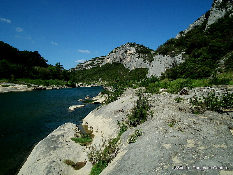 Un jour....Une photo !: Les gorges du Gardon de Collias à la chapelle ...