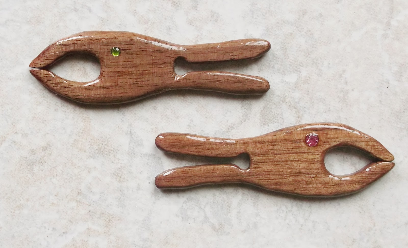 West Pine Creations: Left-Handed Shuttle