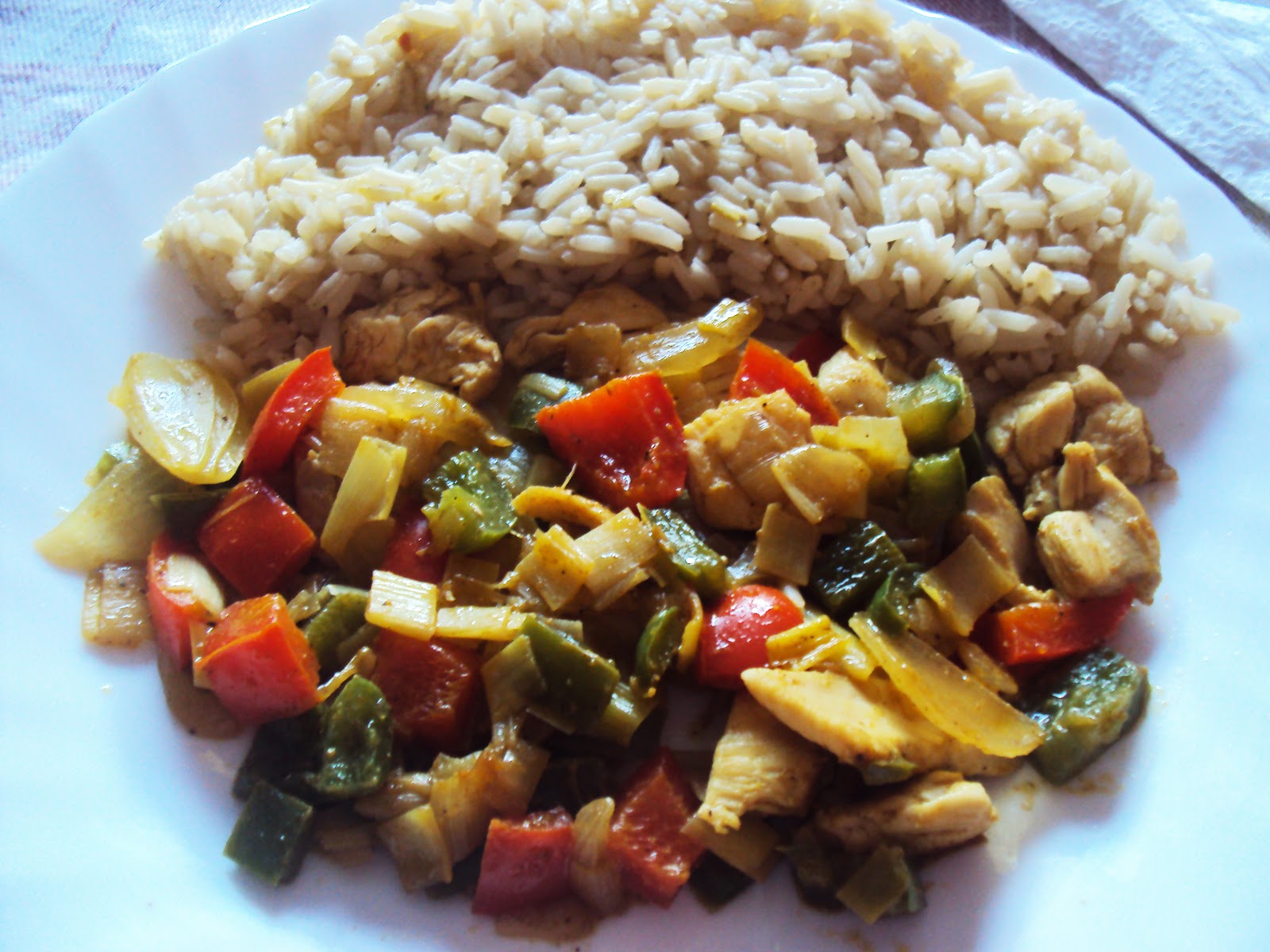 Lixcocina: Salteado de pimientos y pollo con arroz