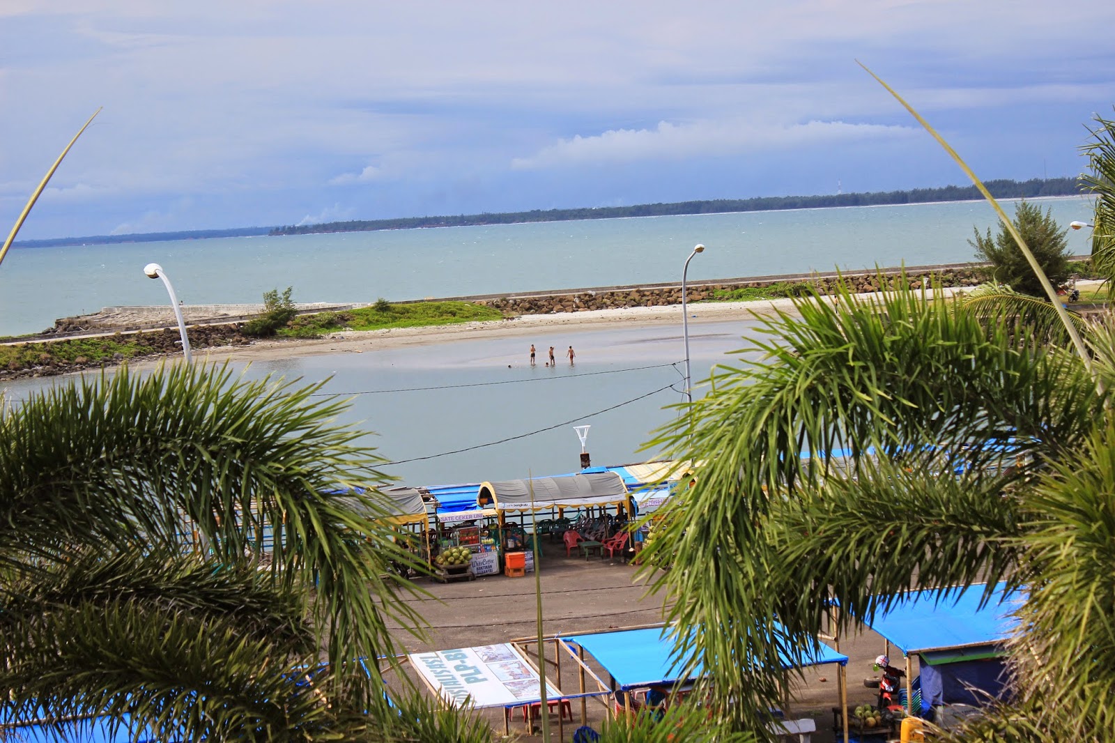 Fotografi: Teknik Camera Angle ( Sudut Pengambilan Gambar) HIGH ANGLE