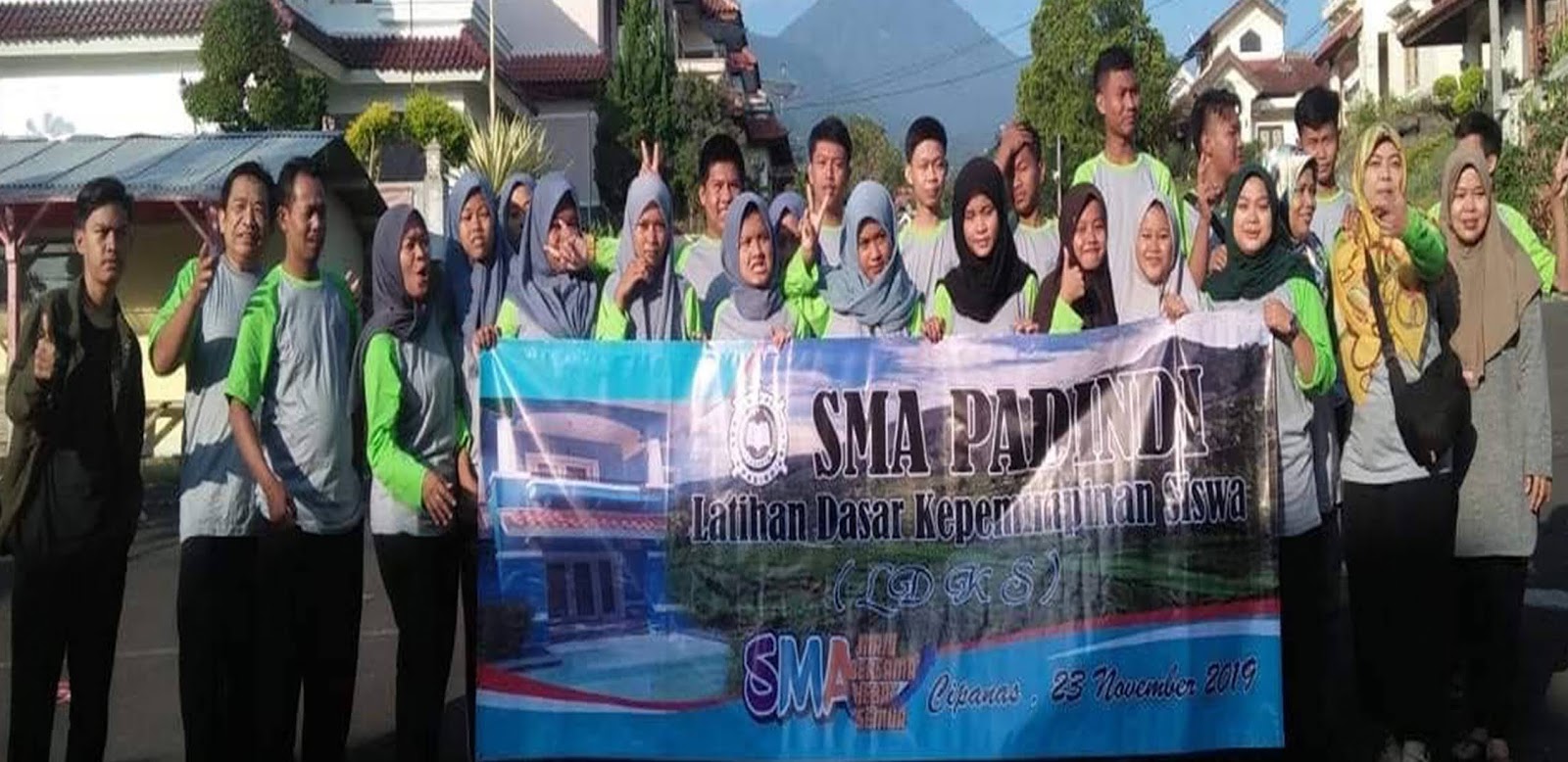 ABSENSI SISWA SEMESTER GANJIL 2021/2022 ~ SMA PADINDI