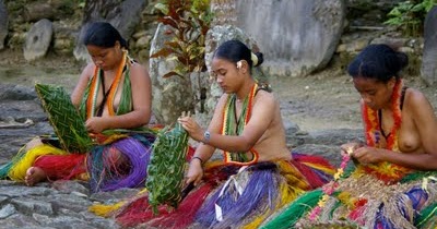 Travels of Dane Hodges: Yap Islands...the land of stone money and mantas