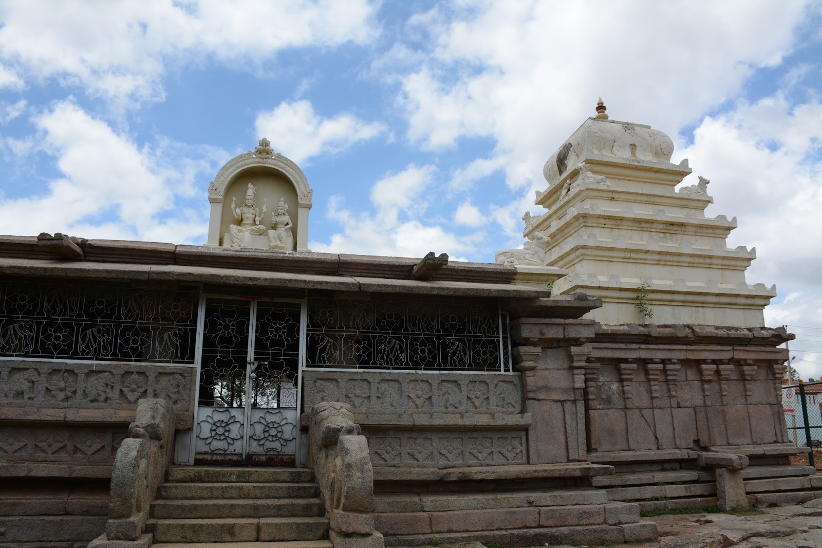 Our Travel Tales: Weekend Getaway 50: Chennakeshava temple, Kaidala