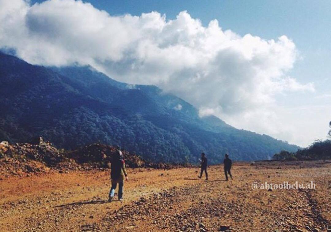 [izzra_travelog]: #HIKING @ Mamut, Ranau