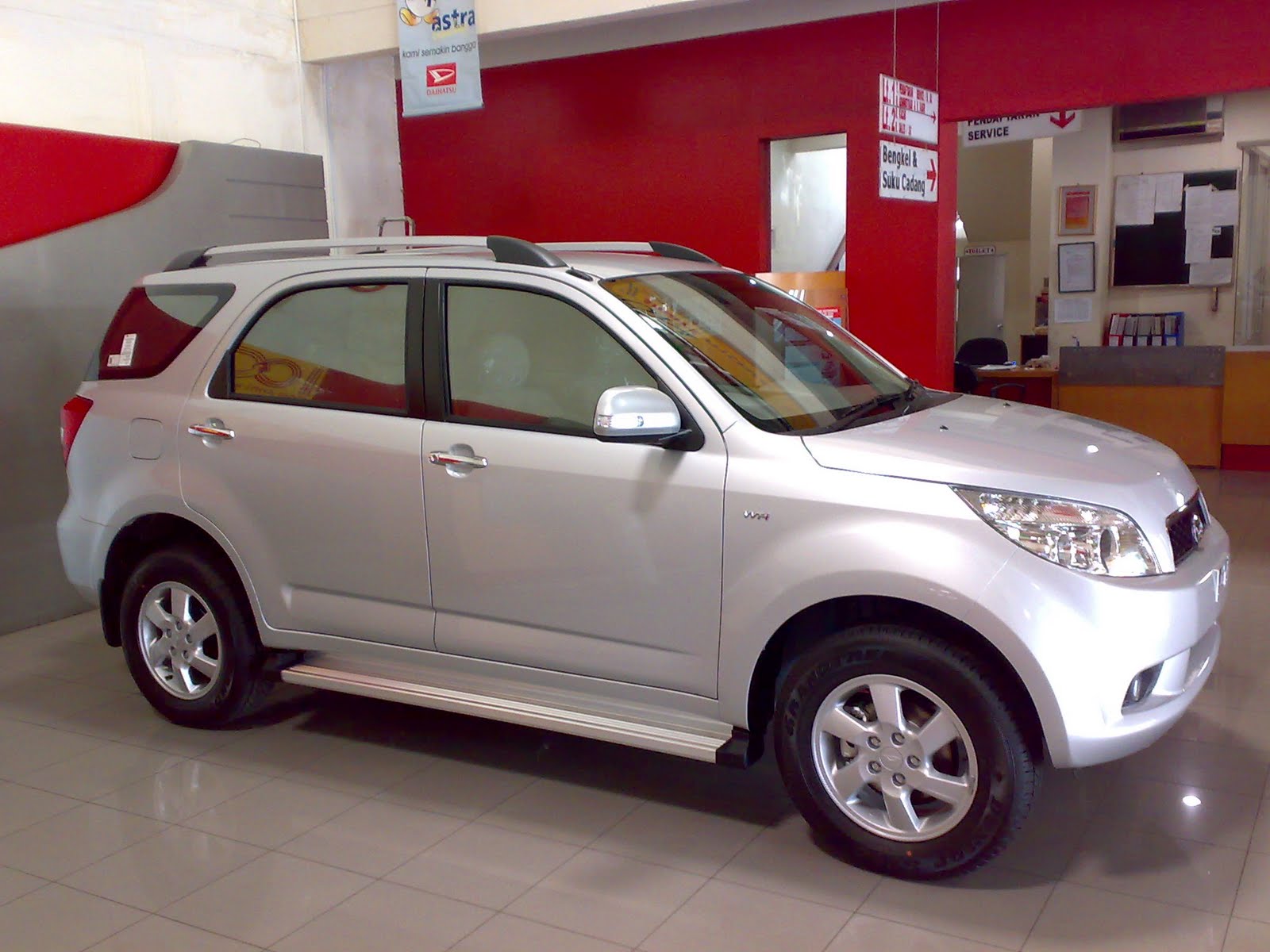 Daihatsu Xenia Facelift Car Design