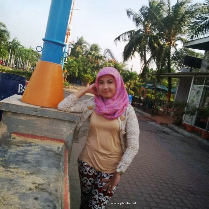 100 Foto Cewek Jilboobs Paling Seksi dan Menonjol | Cafe Susu