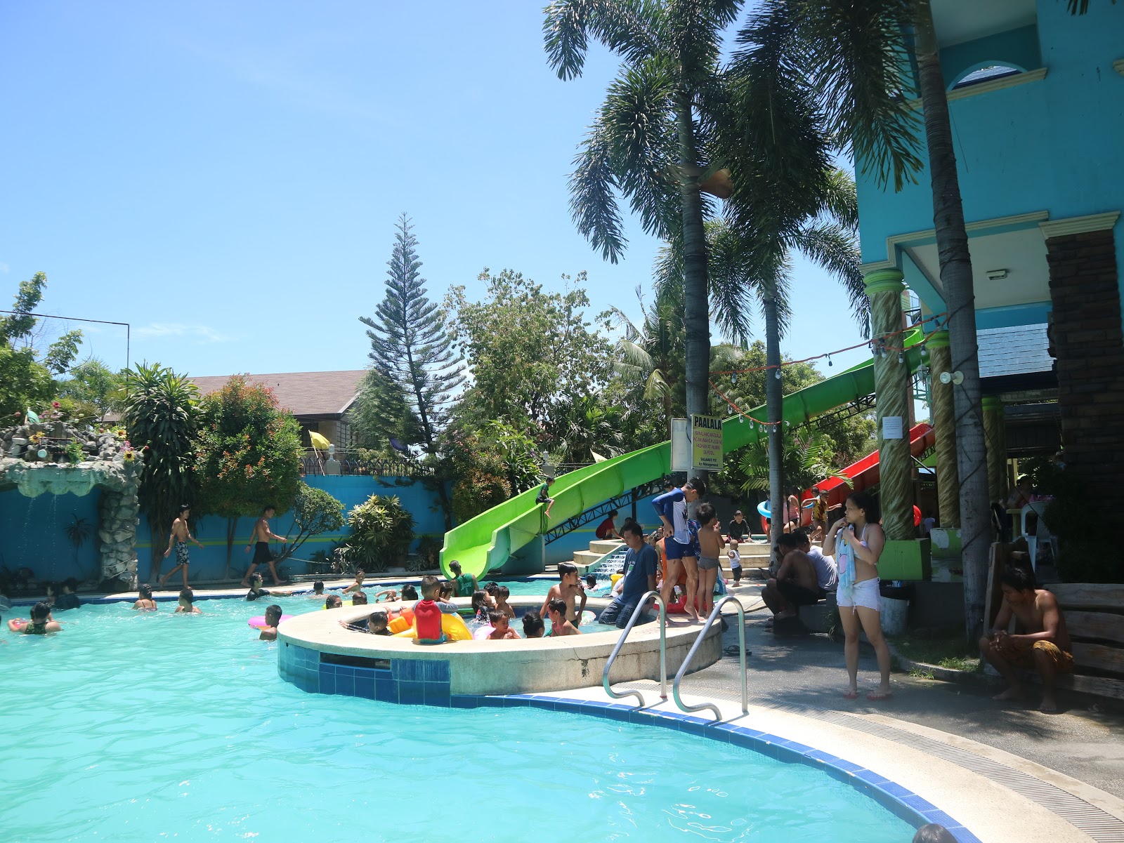 Villa Jhoana Resort Angono with Friends - IzzaGlinoFull