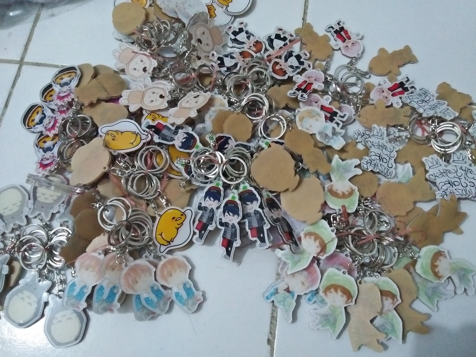 ganci akrilik custom - DigiOn Print