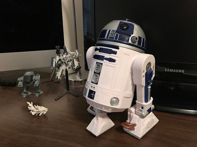 Adventures of EdRocker: Another Desk Robot