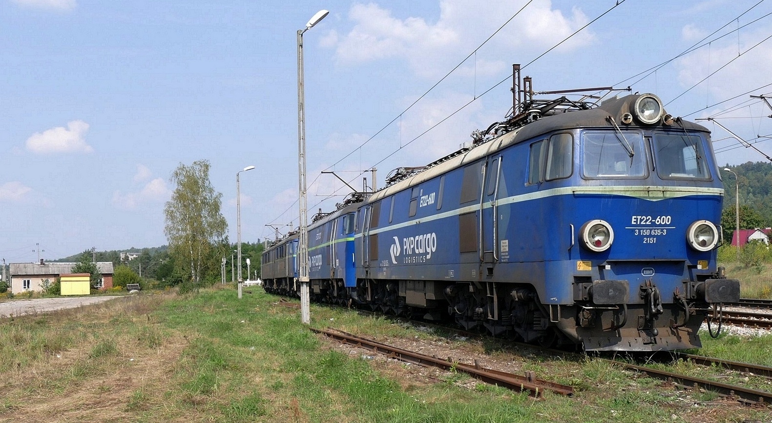 ET22-600 + ET22-1212 + ET22-1051 + ET22-909 na stacji Sitkówka Nowiny ...