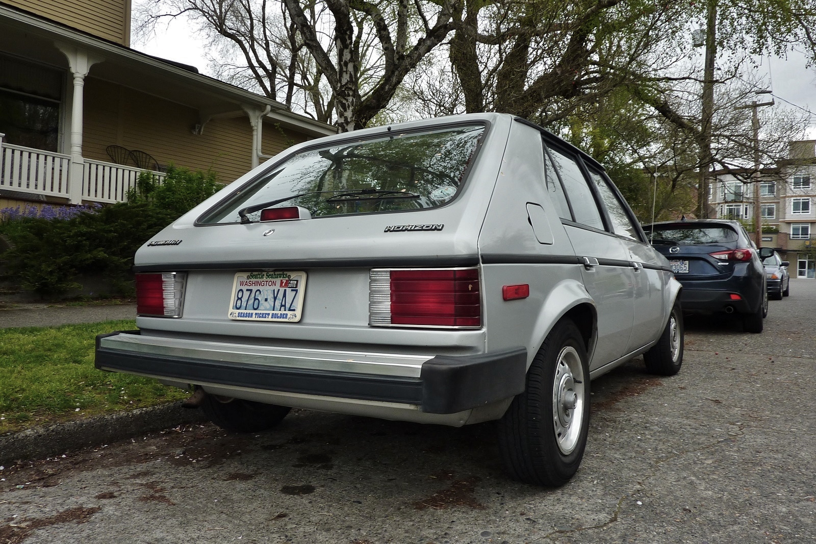 Seattle's Parked Cars: 1987 Plymouth Horizon