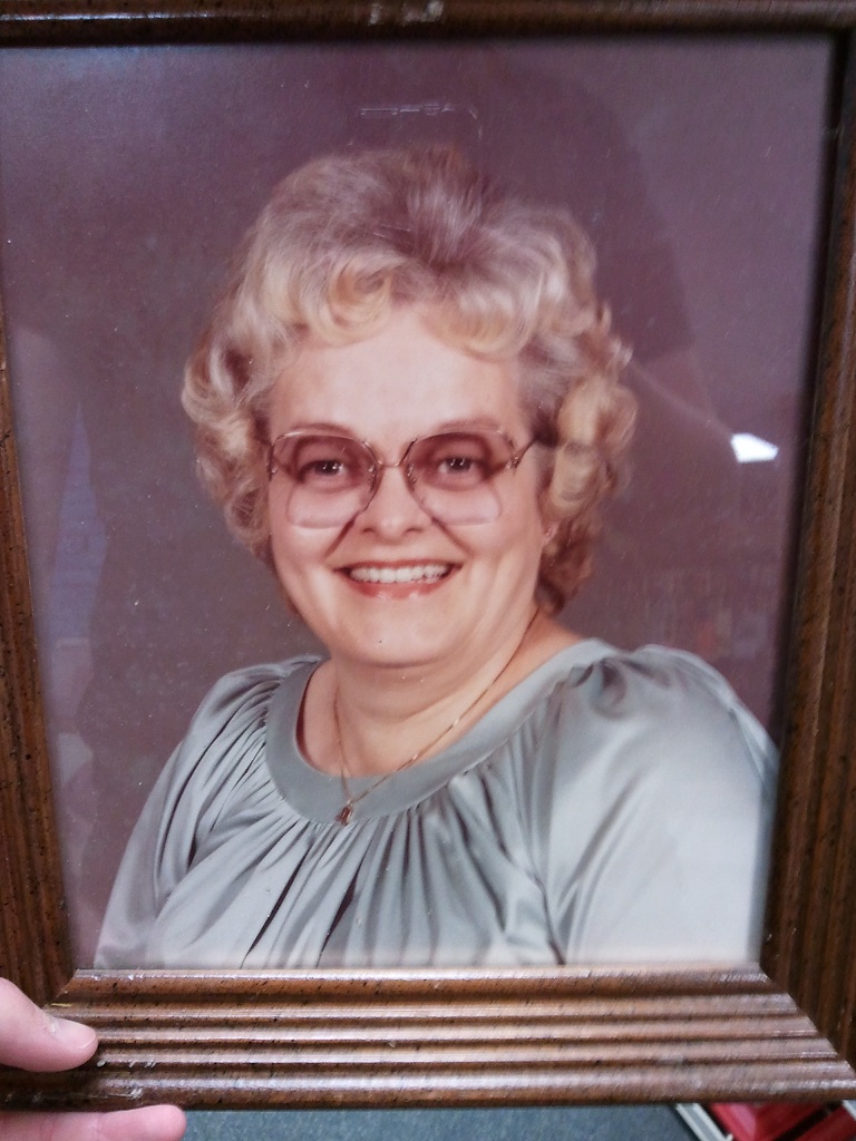 Woodn't Ya Know It...: Thrift Store Adventures: Creepy Things!