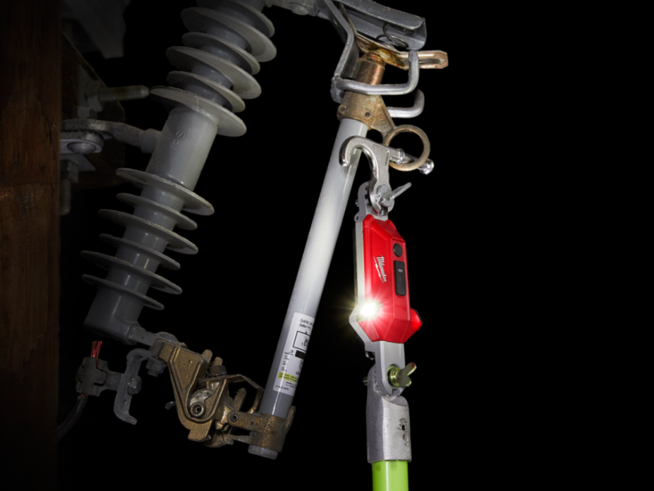 Tool Review Zone : Milwaukee USB Rechargeable Utility Hot Stick Light ...