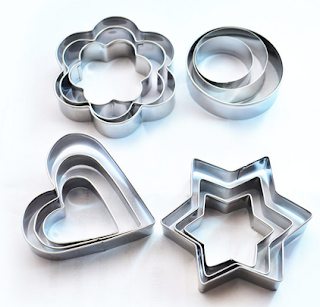 Momma Deals: Free Set of 12 Classic Shapes Cookie Cutters