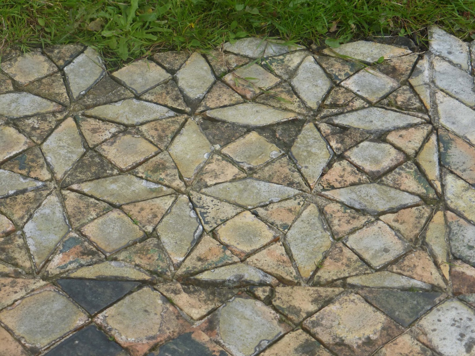 Icknield Indagations: More medieval mosaic tiles: Byland, Rievaulx, Ely