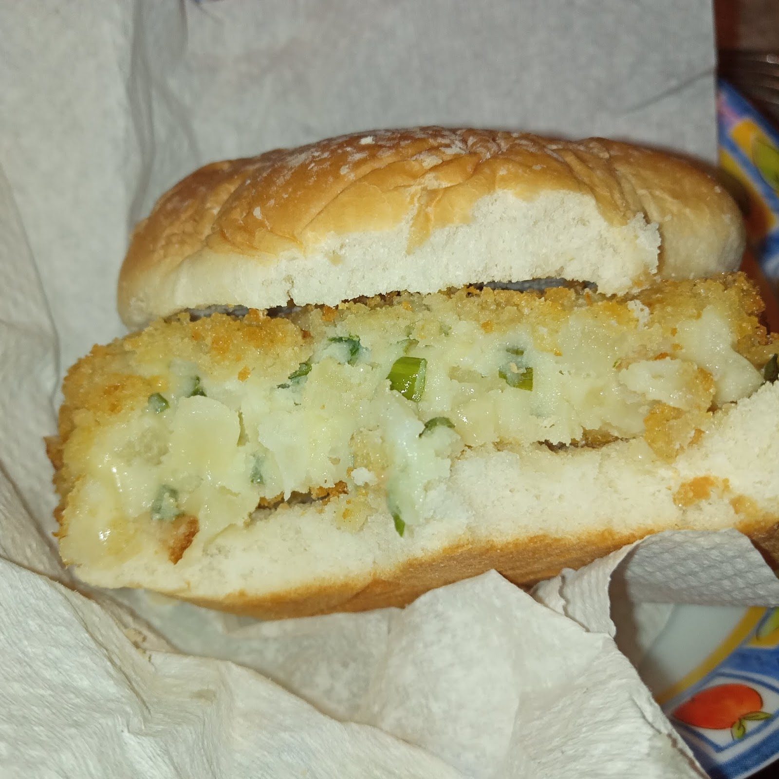 Supersupergirl's Food Reviews: [Review] Tesco Vegetarian Cheese & Onion ...