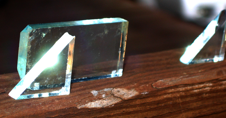 The Knife Edge: One Man, So Many Knives©: Glass and Steel