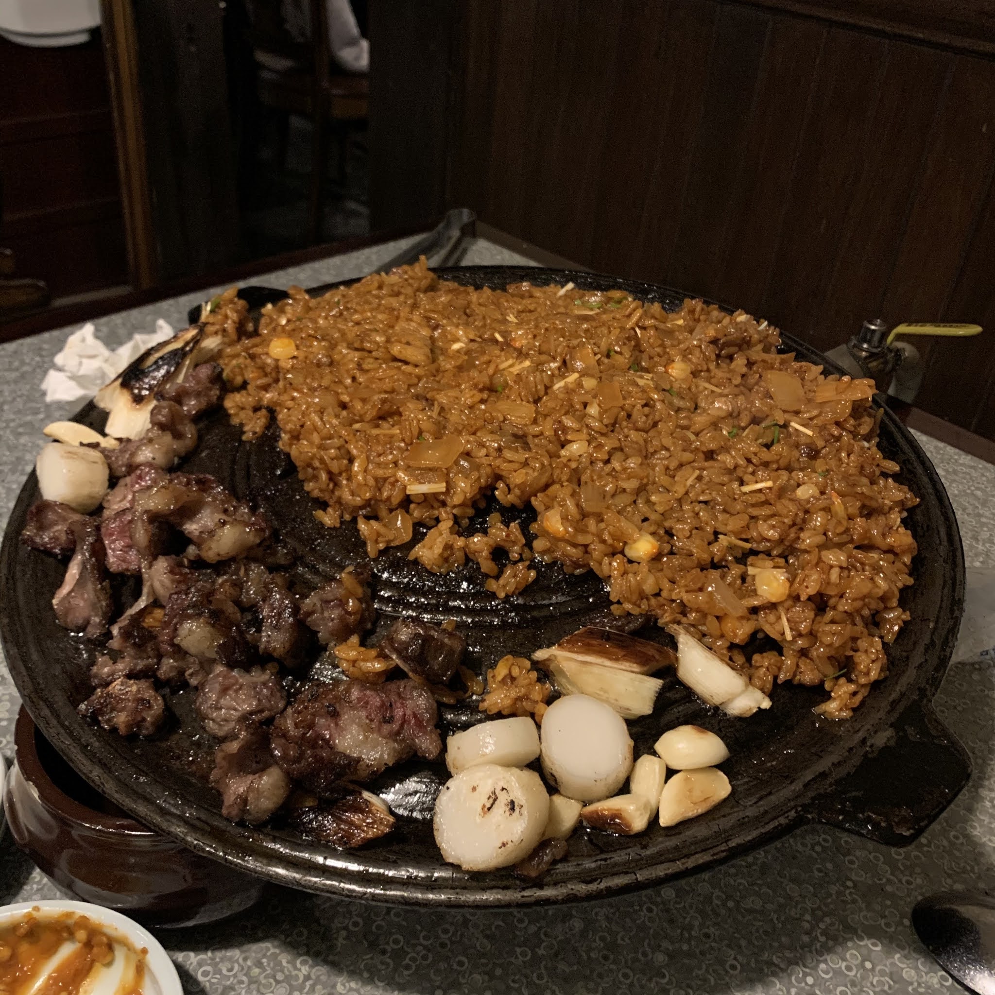 Korean food tour - [Mongtan / 몽탄] Korean-style seasoned ribs with ...