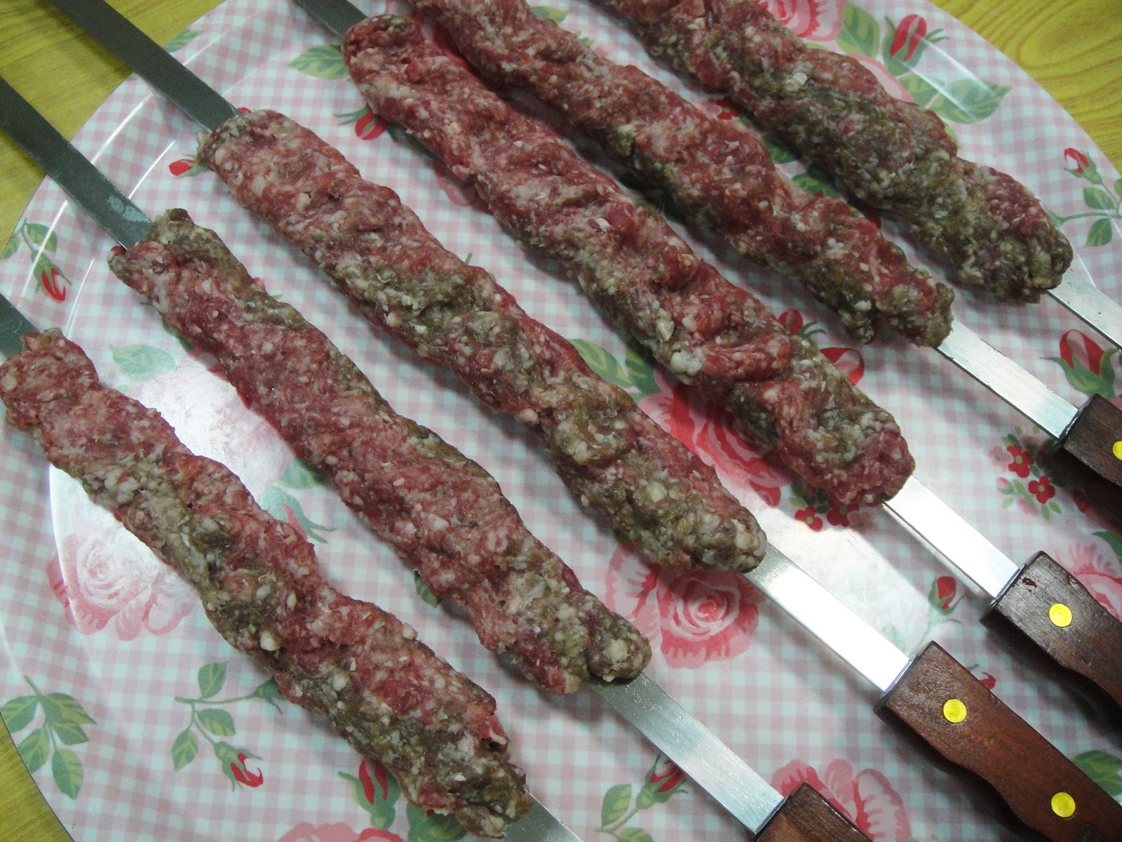 Maryam's Culinary Wonders: 1029. Iraqi Kebab