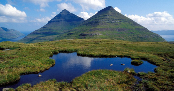 Pyramids twice older than the Giza pyramids discovered in Russia!