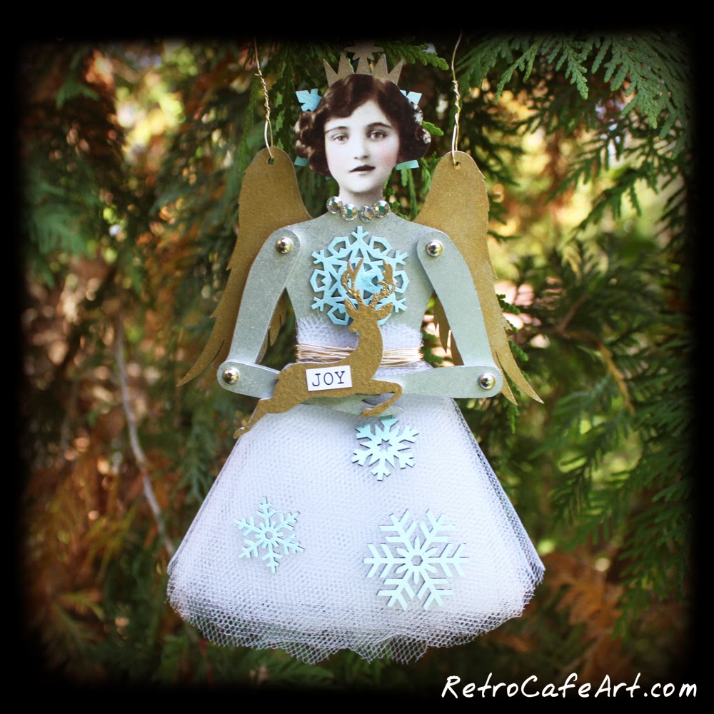 Retro Café Art Gallery: Primitive Angels and Fun with Clay and Molds‏