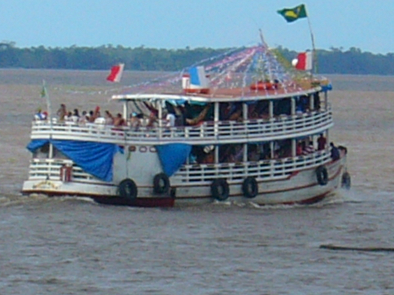 BLOGDOROCHA: VIAGEM DE BARCO A PARINTINS