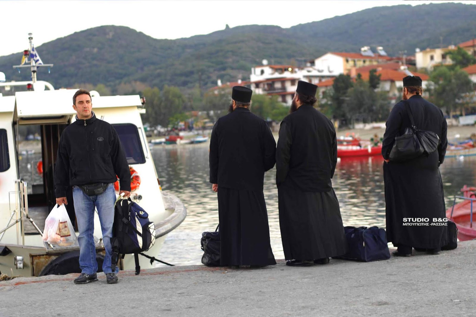 Αργολικός Ποιμήν: ΑΓΙΟ ΟΡΟΣ -ΤΟ ΠΕΡΙΒΟΛΙ ΤΗΣ ΠΑΝΑΓΙΑΣ